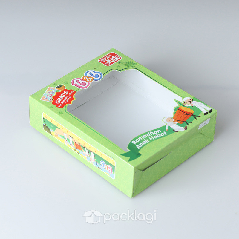 Box Pakaian Anak